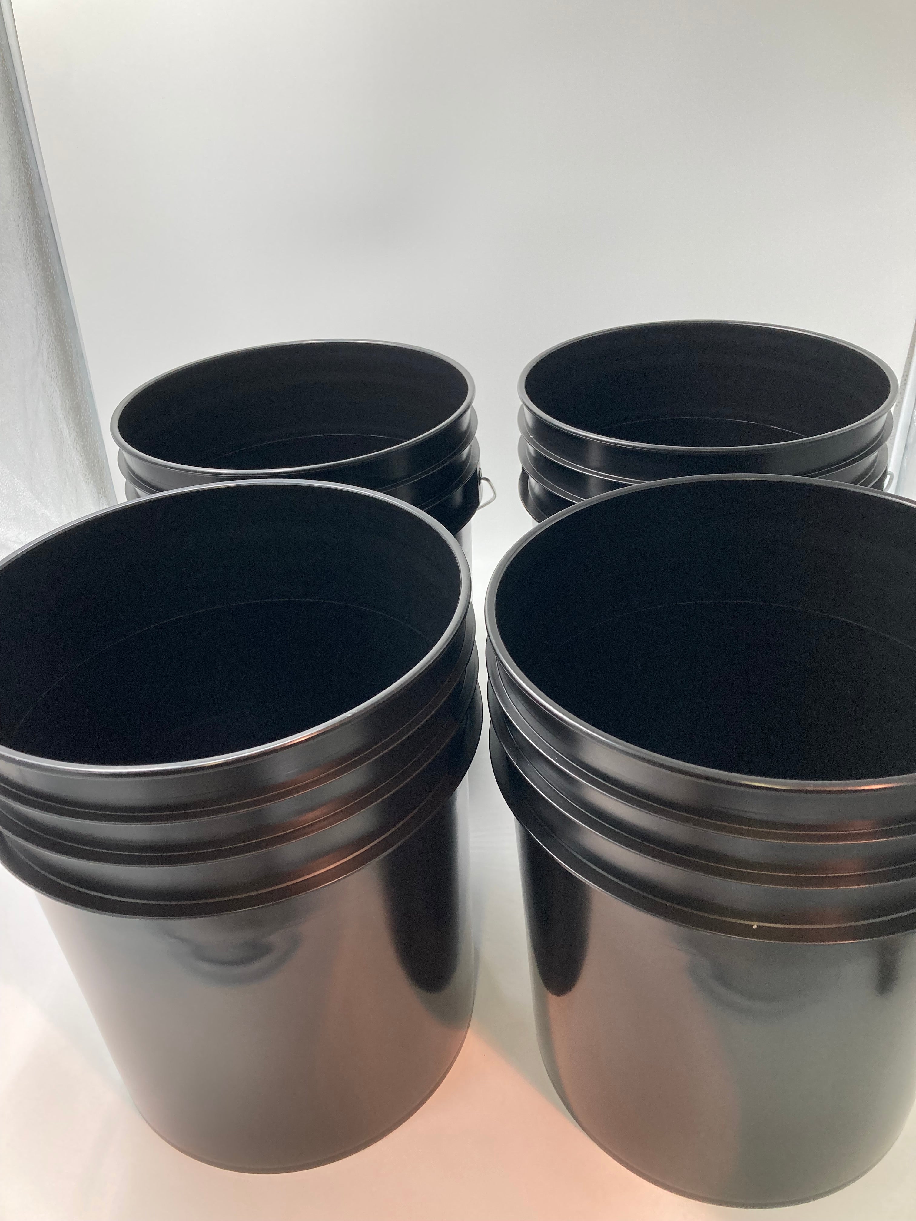 5 gallon black bucket set of 4 - (90 mil BLACK) – New Level Hydroponics